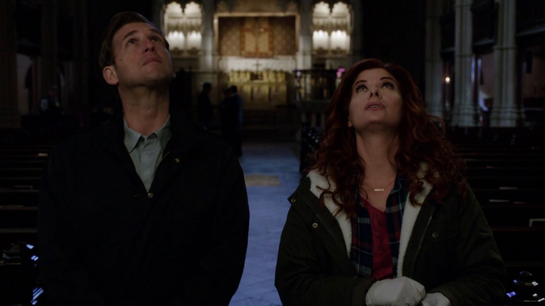 Aparece el cadáver de un hombre en la iglesia don Laura se casó